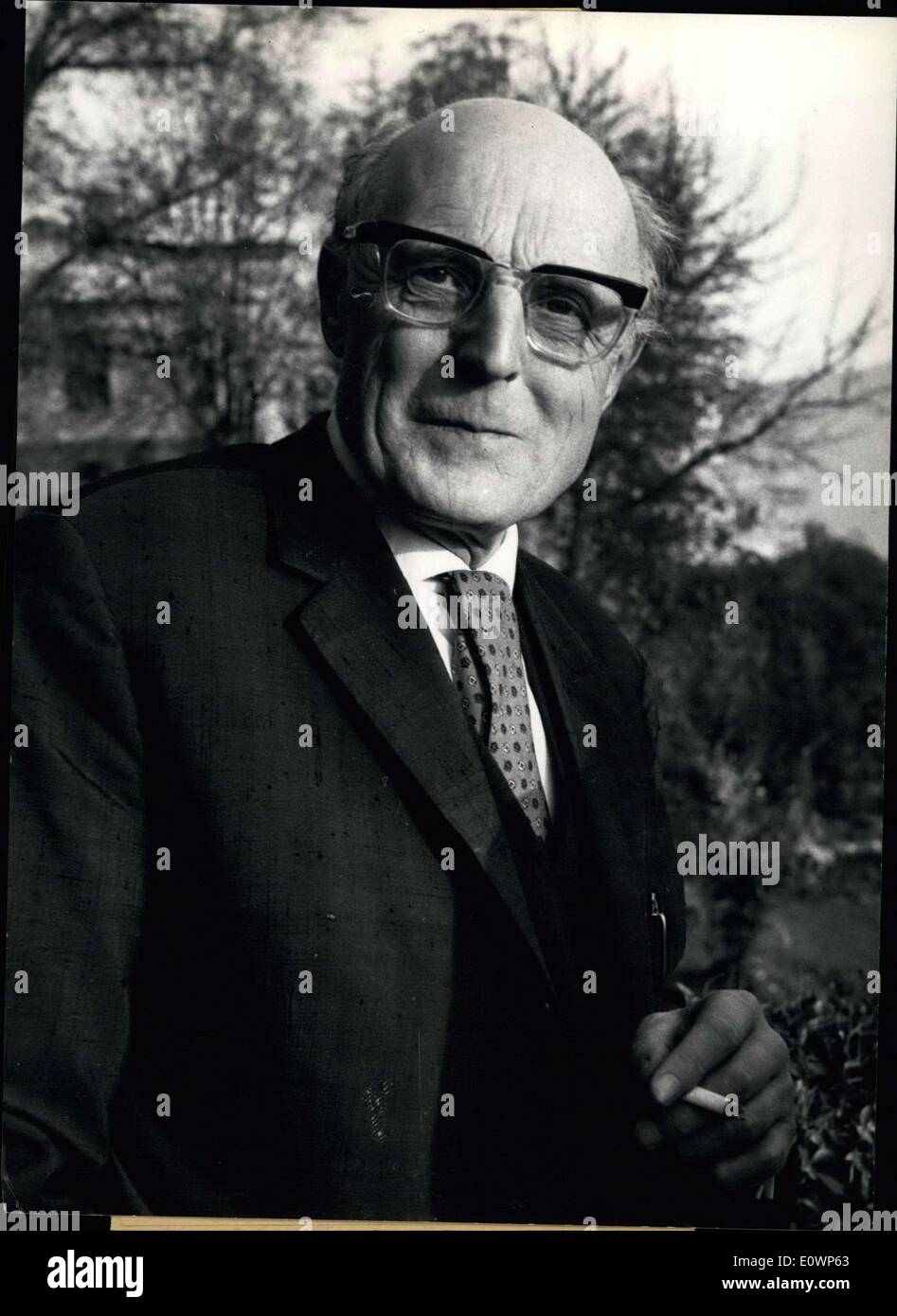 Nov. 05, 1963 - German Scientist awarded with Nobel Prize: Together ...