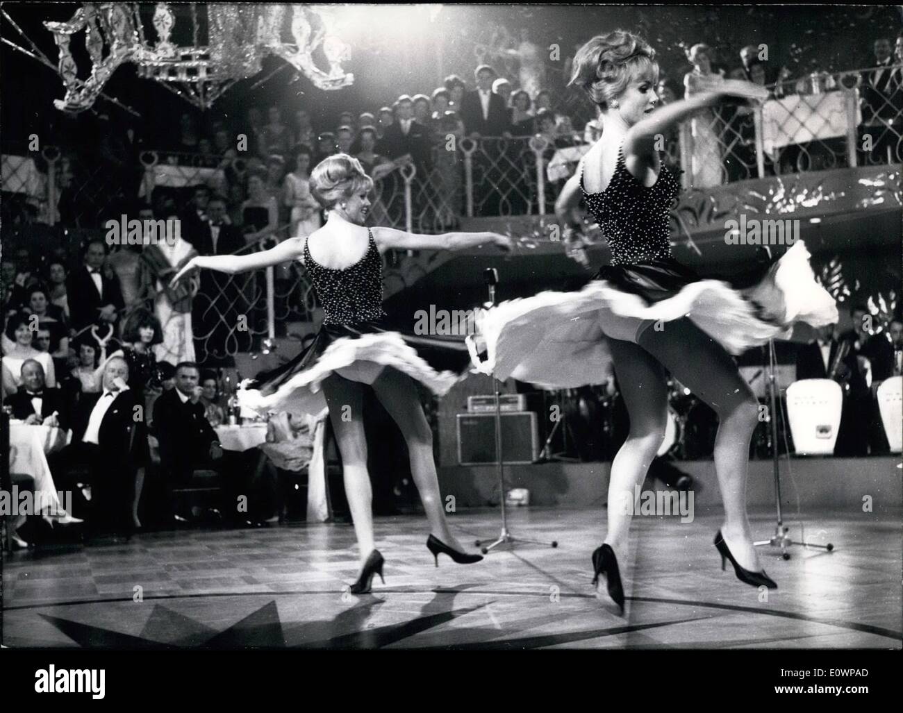 Jan. 01, 1964 - Bal pare: The ball of the balls was given Friday 17.1. ...