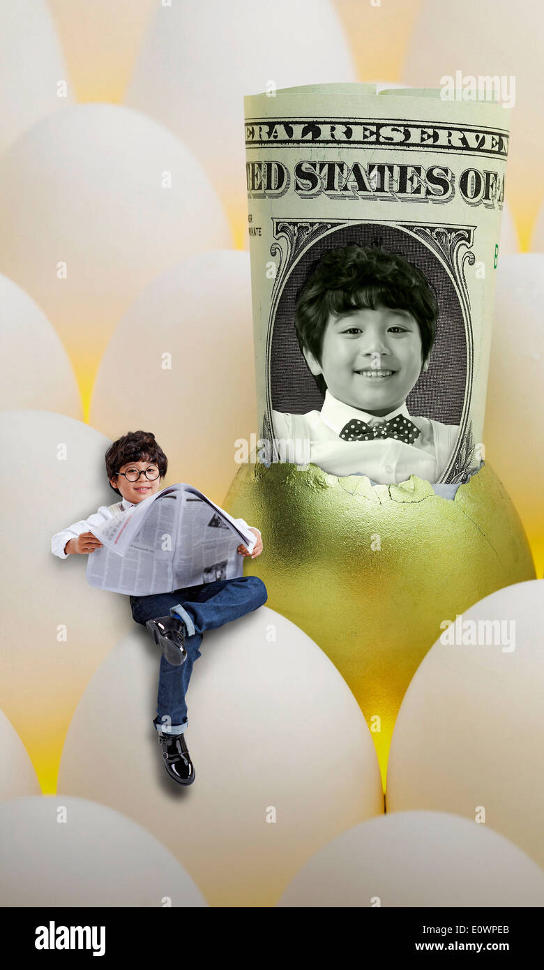 Child reading broadsheet hi-res stock photography and images - Alamy