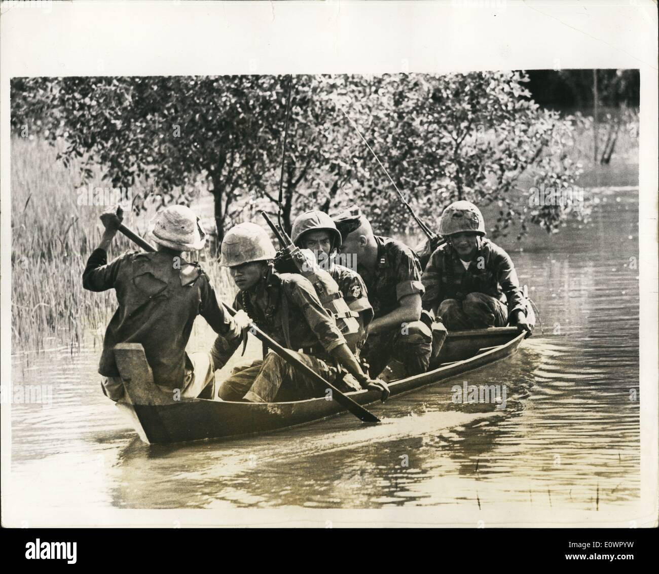 Vietnam war soldiers fighting hi-res stock photography and images - Alamy