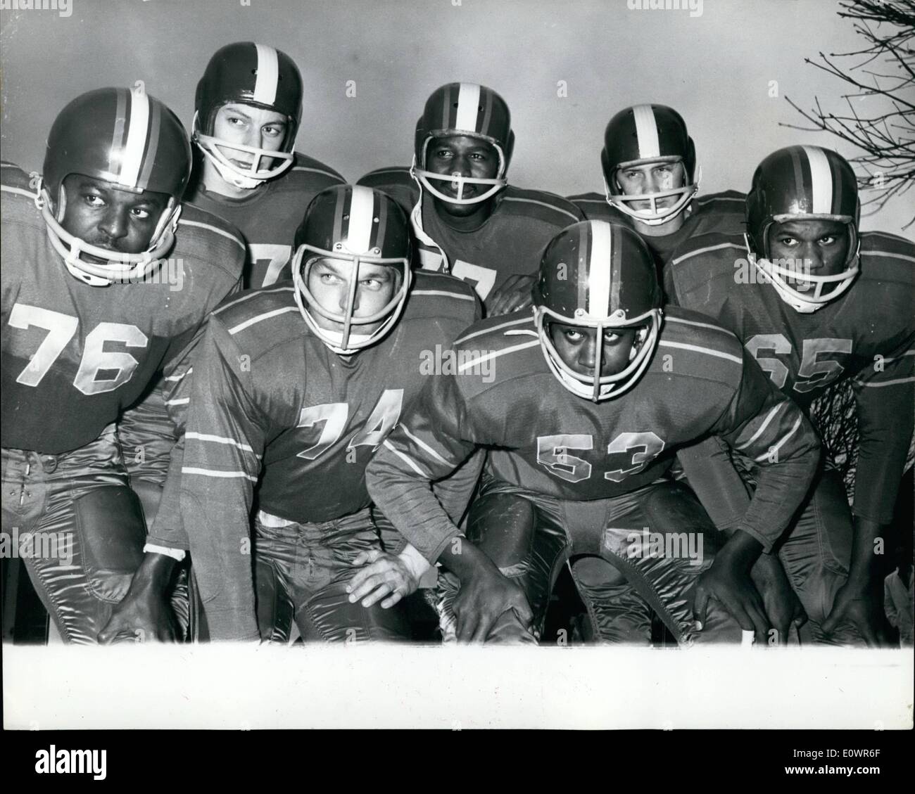 Nov. 11, 1963 - BEWARE OPPONENTS. Six American footballers crouch ready ...