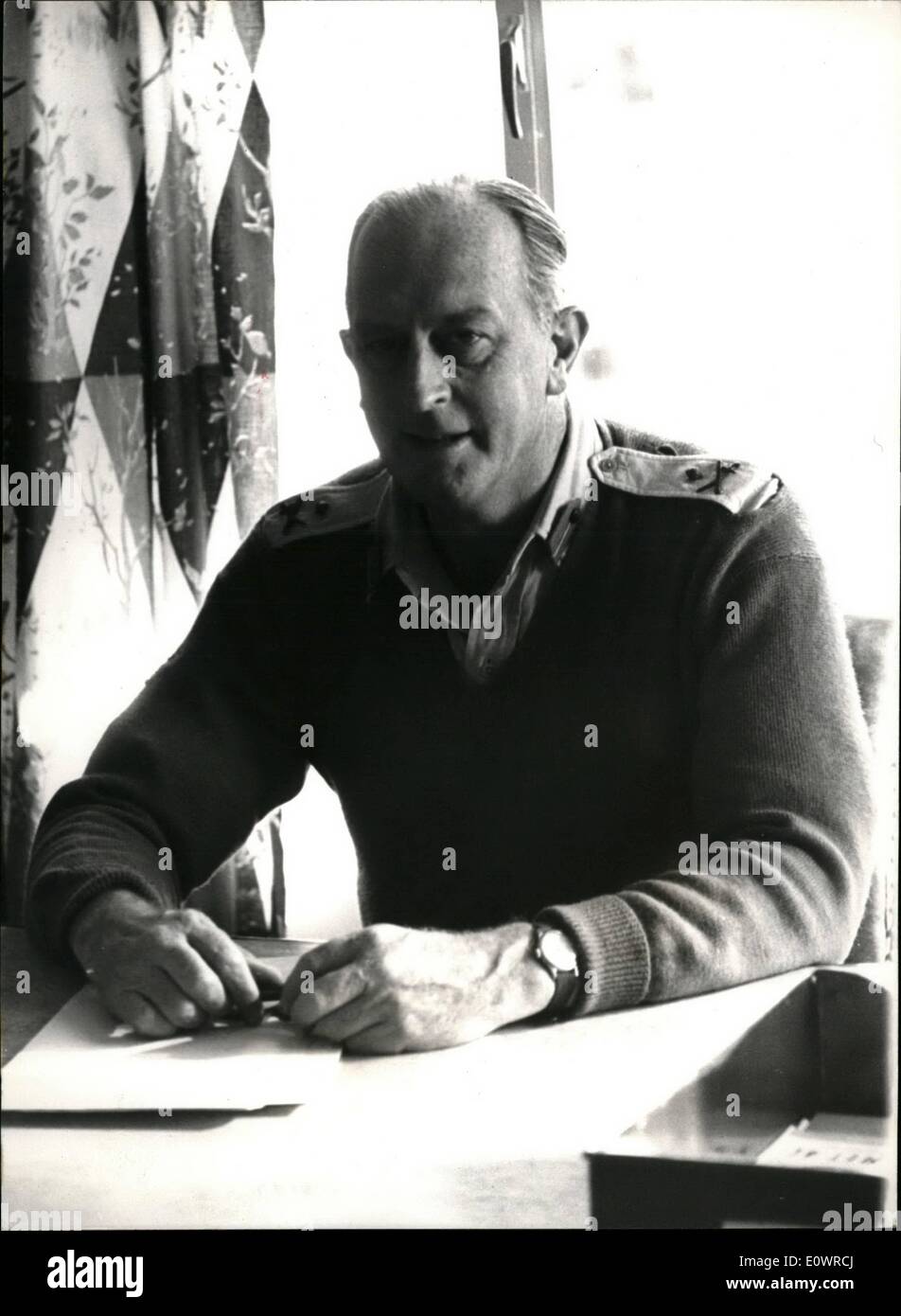 Major general peter young hi-res stock photography and images - Alamy