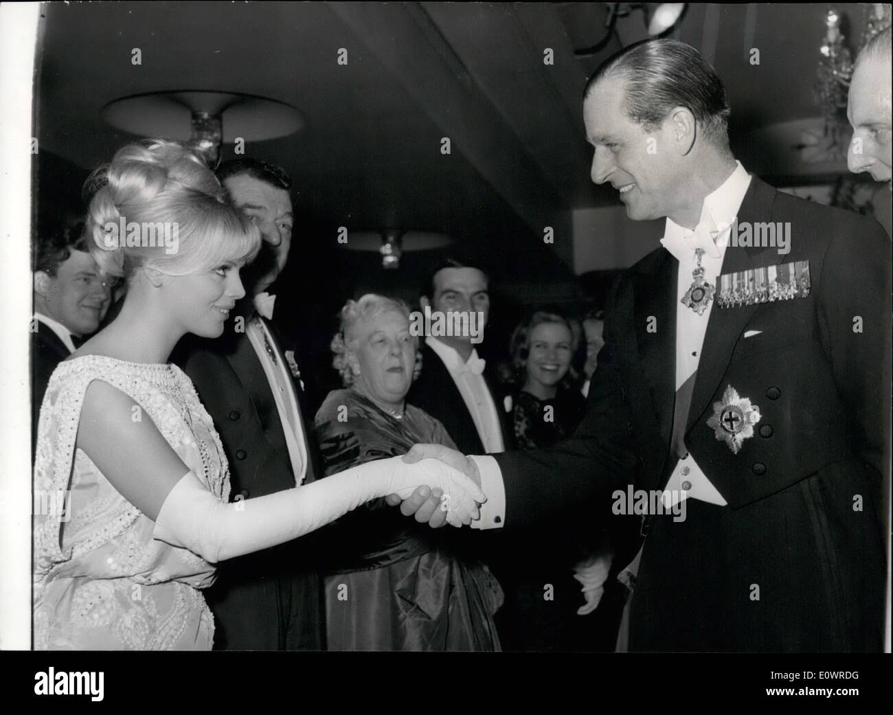 Millicent martin hi-res stock photography and images - Alamy