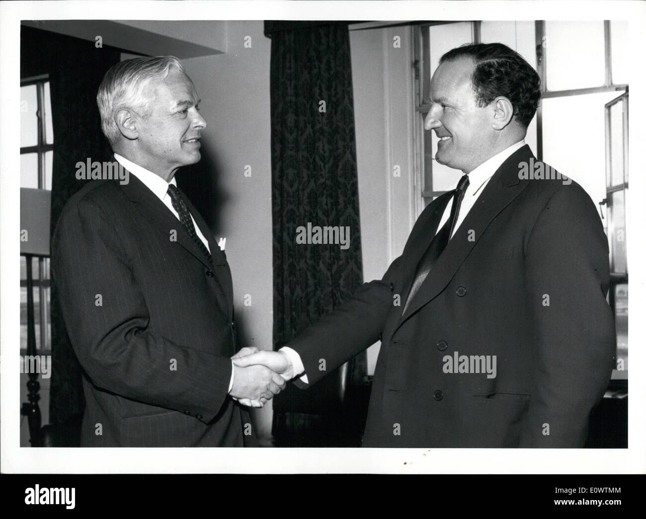 Apr. 04, 1964 - U.S. Navy Secretary Visits Ministry Of Defence Today ...