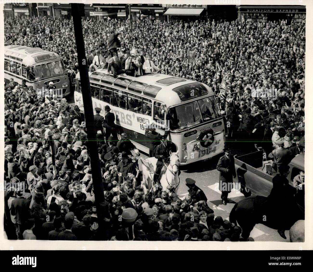West ham united 1964 hi-res stock photography and images - Alamy