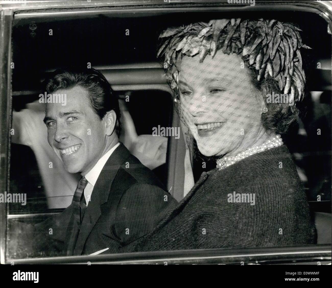 May 05, 1964 - Lord Snowdon Goes to See His New Daughter. H.R.H ...