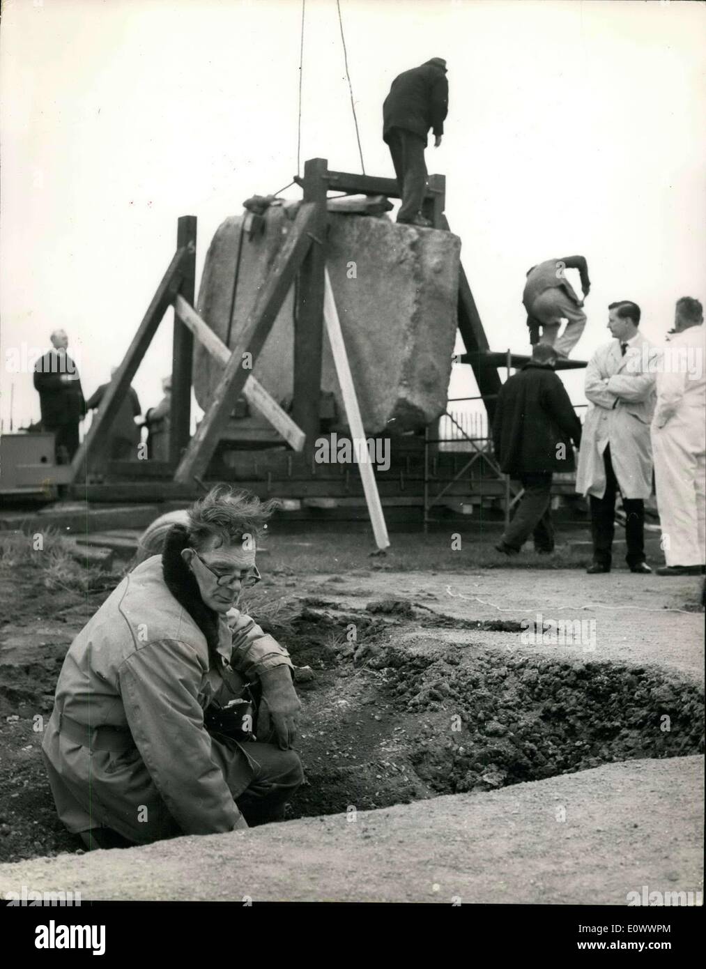 May 06, 1964 - Building works at Stonehenge: The ministry of Public ...