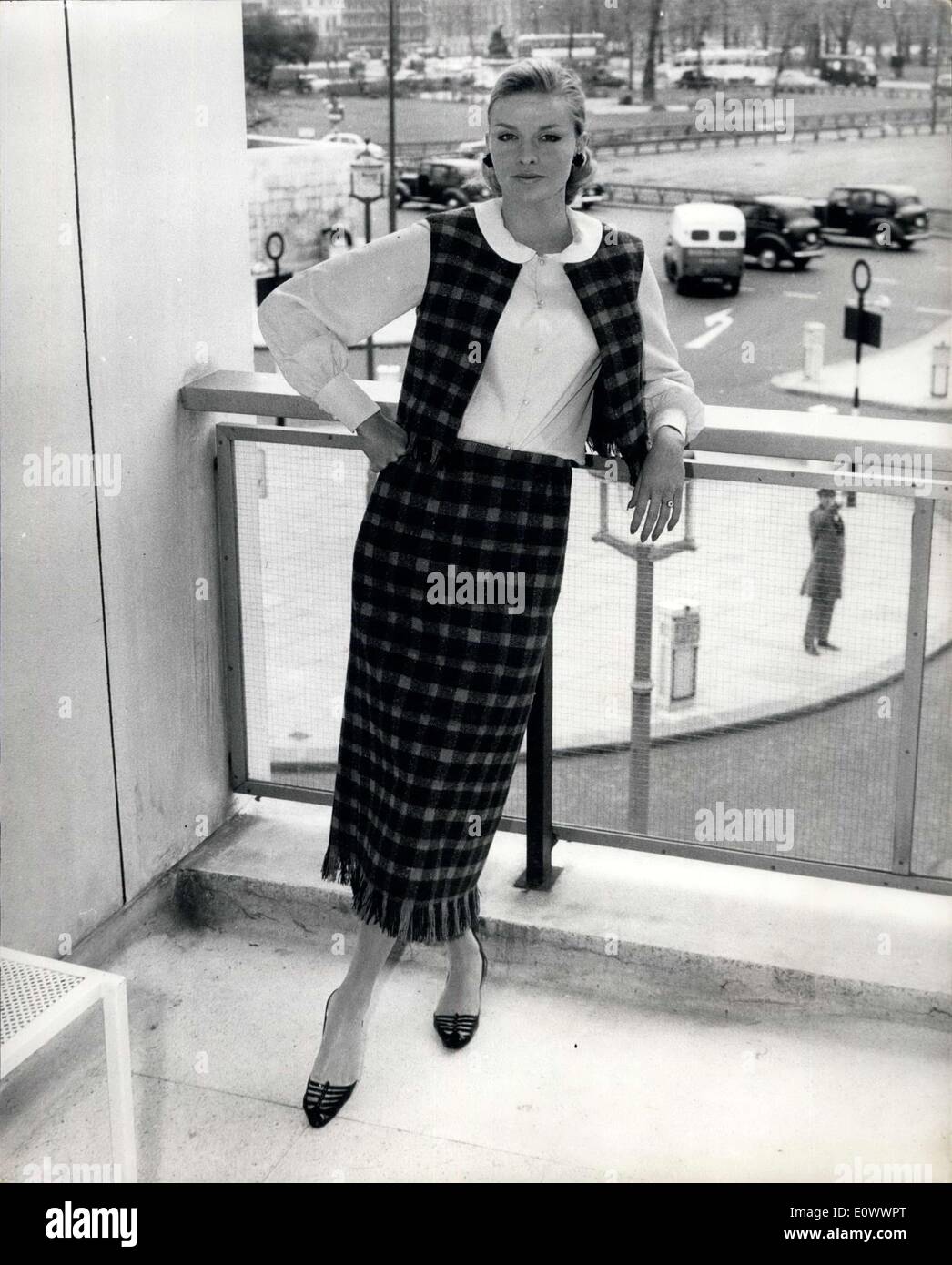 May 07, 1964 - Slimma group one fashion show in London: A showing has ...