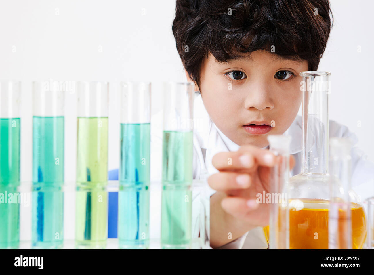 Asian boy headshot 9 hi-res stock photography and images - Alamy