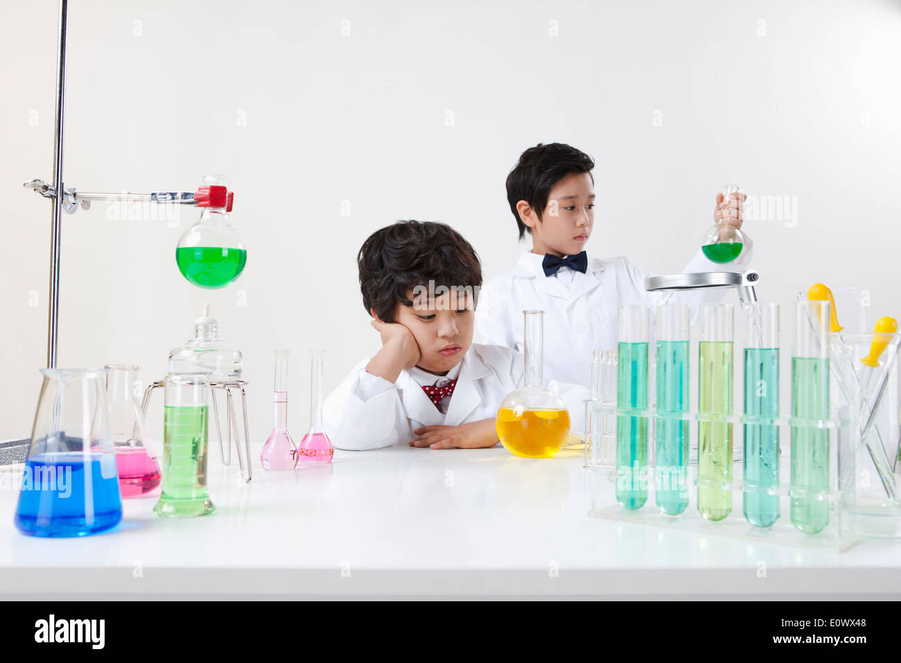 Chemistry for kids hi-res stock photography and images - Alamy