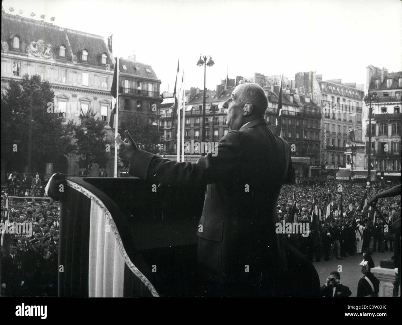 Paris celebrates 20th anniversary liberation hi-res stock photography ...