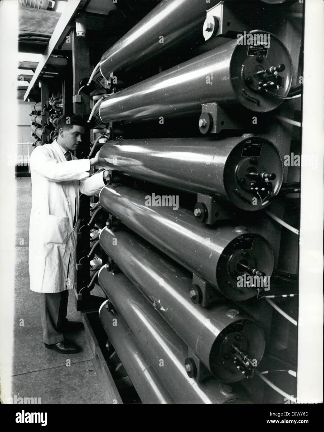 Jun. 06, 1964 - Press Visit To Culham Laboratory: Culham laboratory is ...