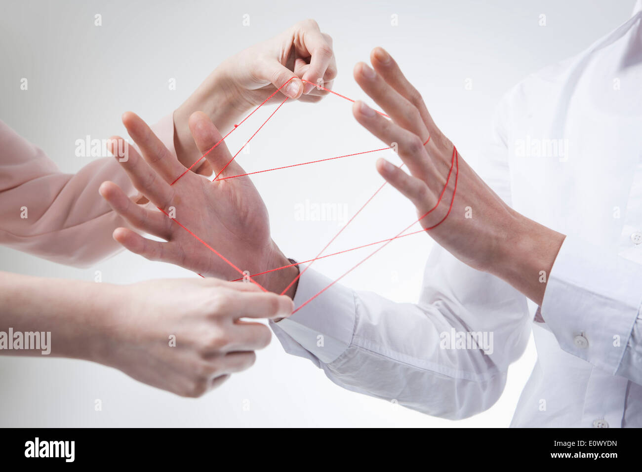 Cat’s cradle string hi-res stock photography and images - Alamy