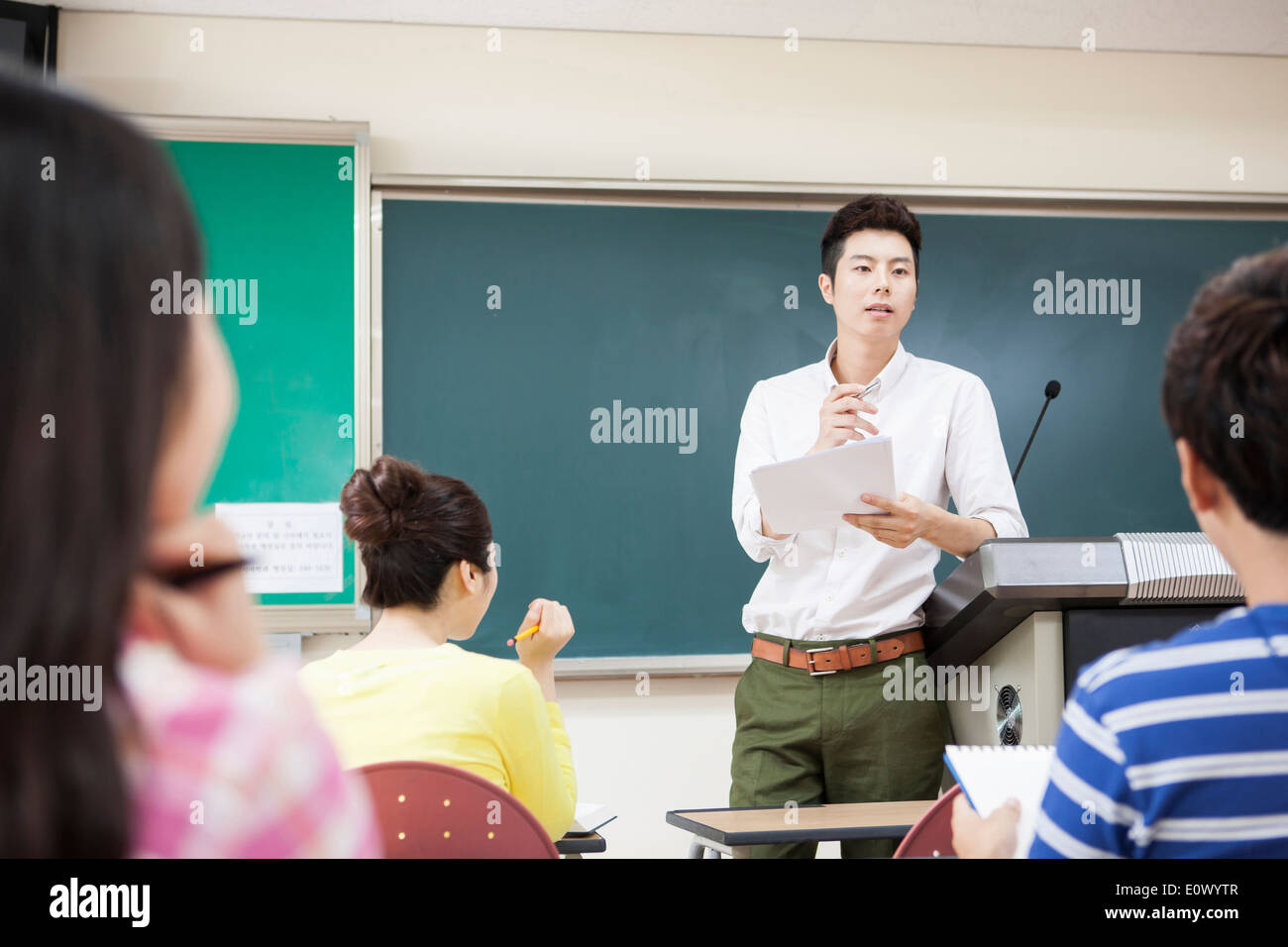 Teaching class hi-res stock photography and images - Alamy