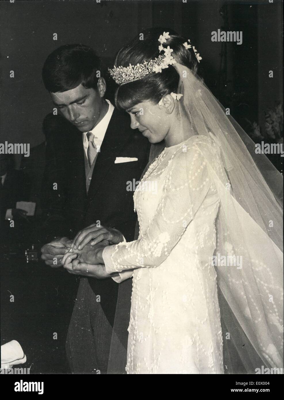 Brigitte macron wedding pictures 60 photos - Astyledwedding.com