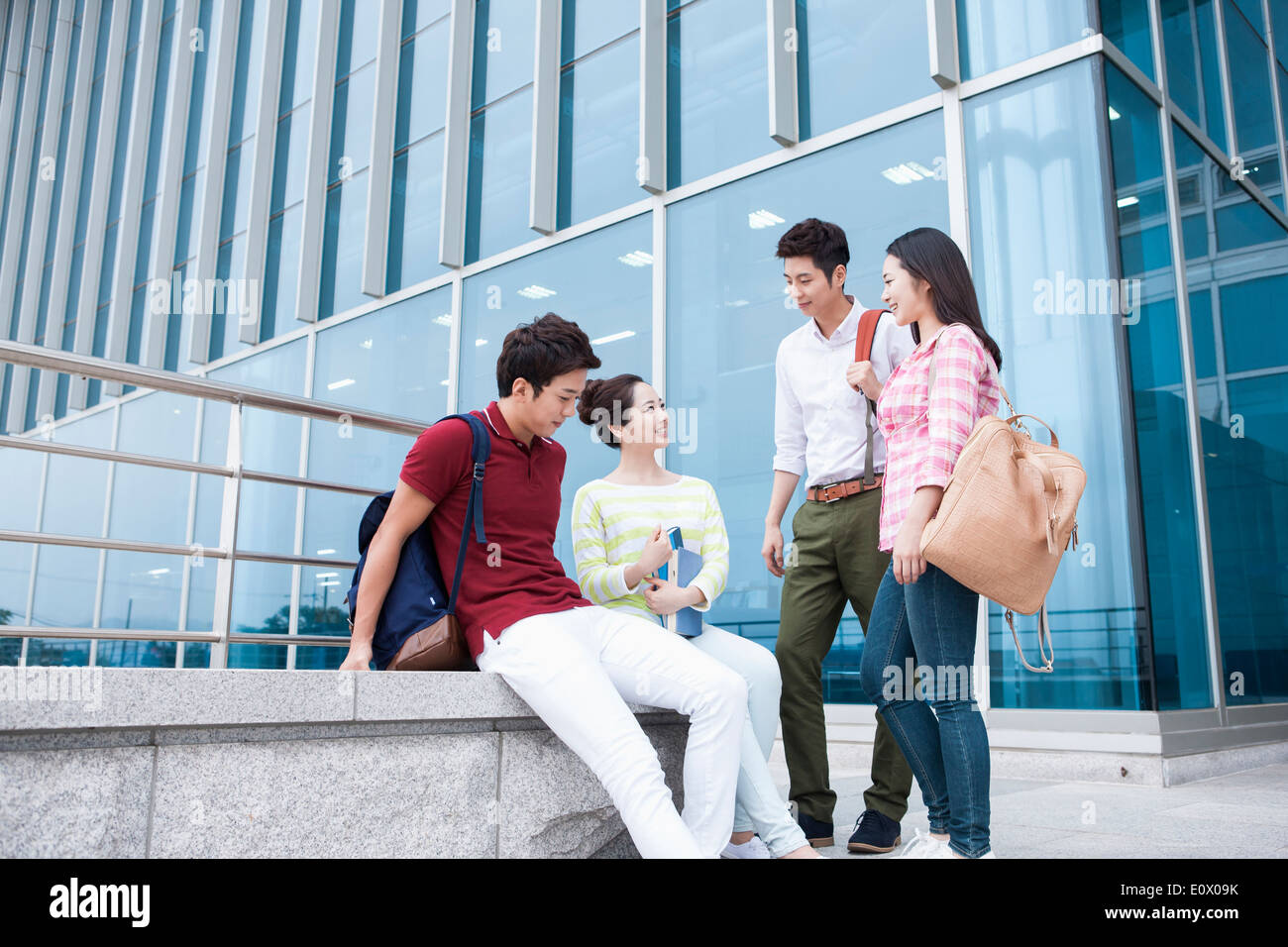 Students chatting hi-res stock photography and images - Alamy