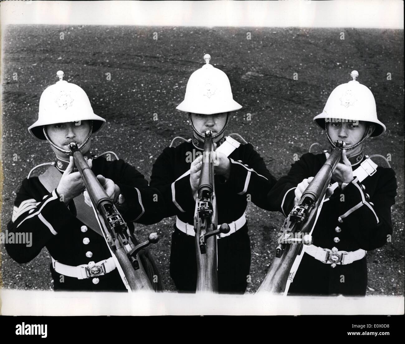Royal marine band hi-res stock photography and images - Alamy