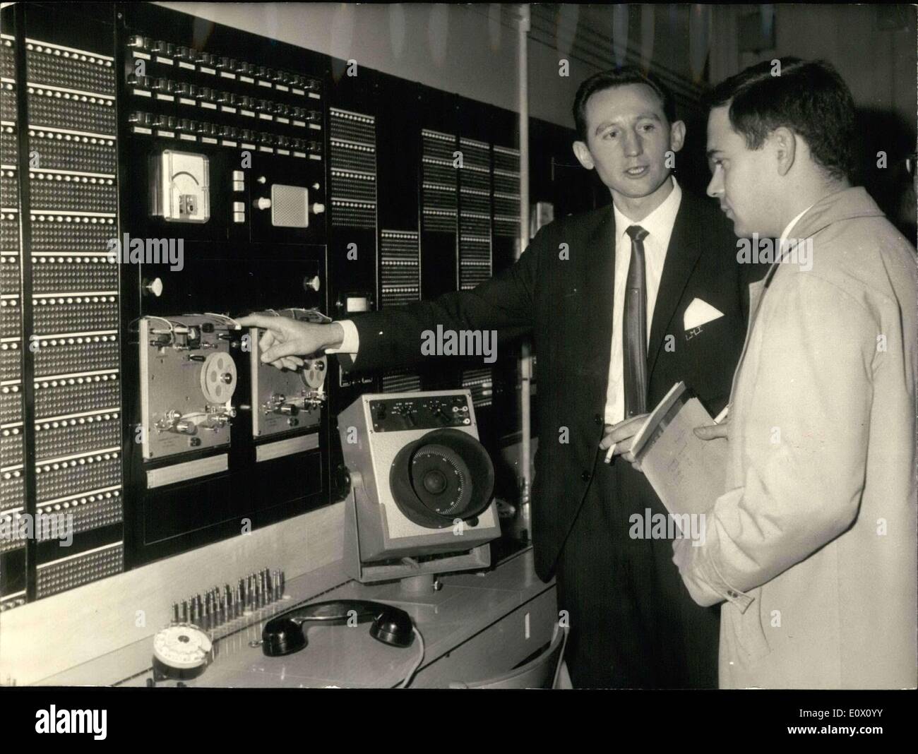 1964 center hi-res stock photography and images - Alamy