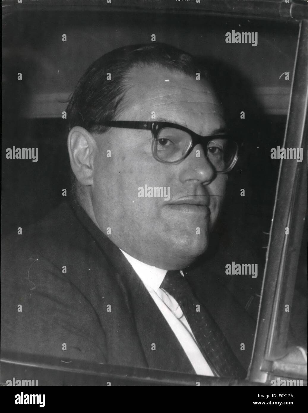 Oct. 10, 1964 - Mr. Maud ling wins his Seat. Photo Shows Mr. Reginald ...