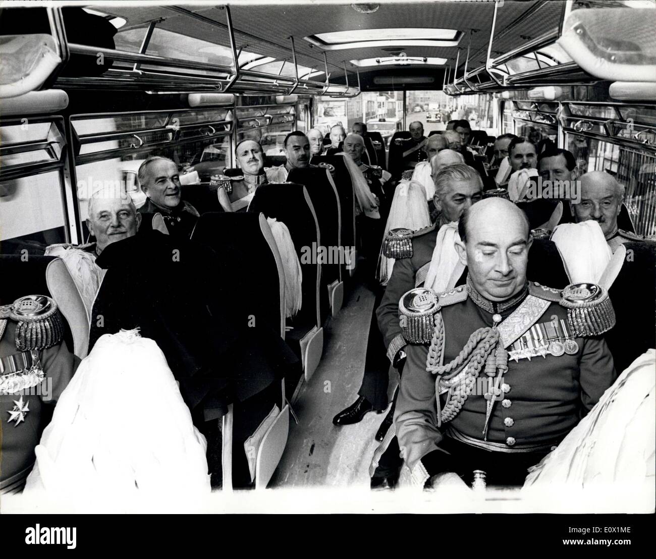 Gentlemen at arms hi-res stock photography and images - Alamy