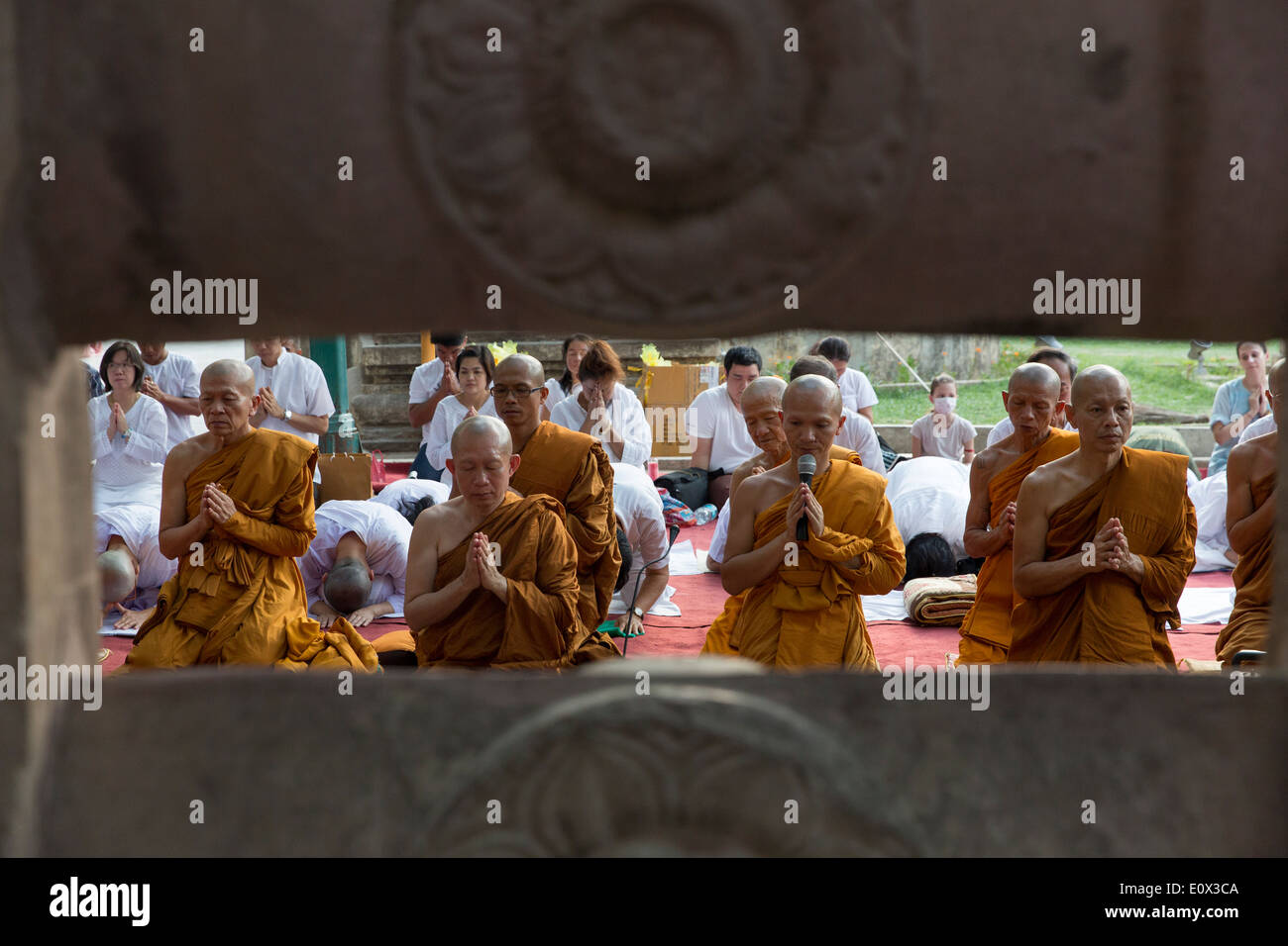Bodh Gaya is a major Buddhist pilgrimage site in India, known for the ...