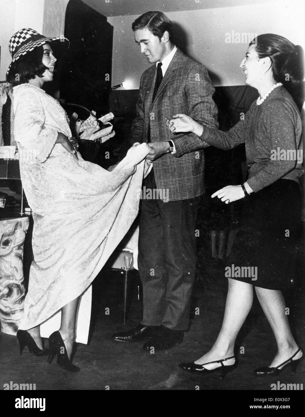 Actress Natalie Wood laughing with David Niven Jr Stock Photo - Alamy
