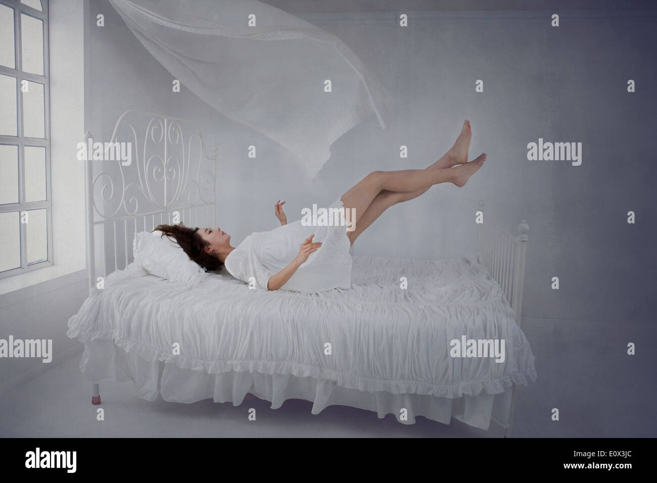 Horizontally side view hi-res stock photography and images - Alamy
