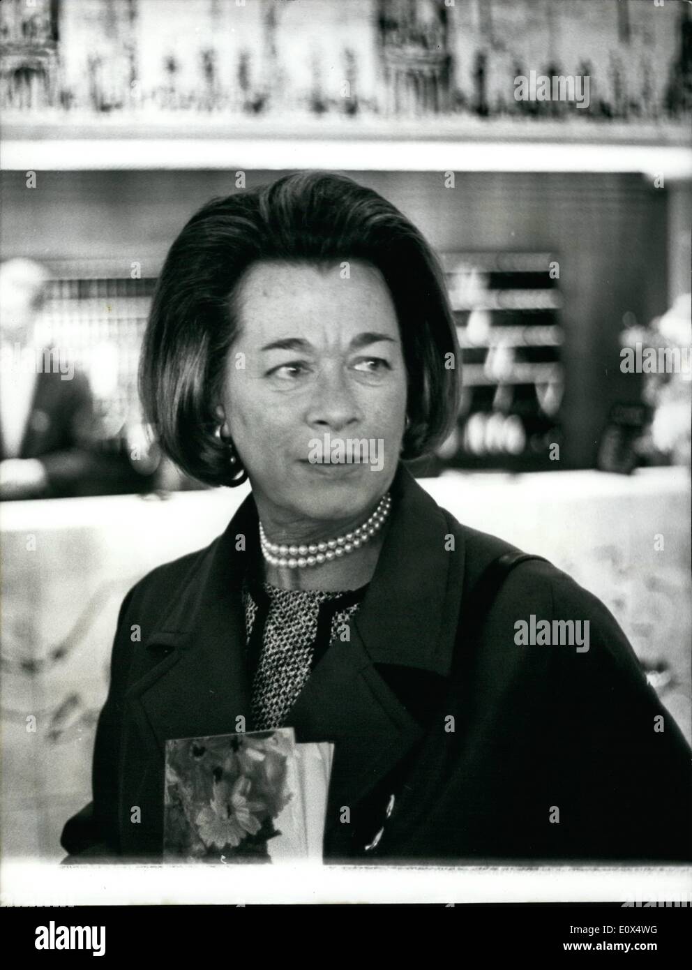 “yesterday, today and tomorrow 1965 hi-res stock photography and images ...