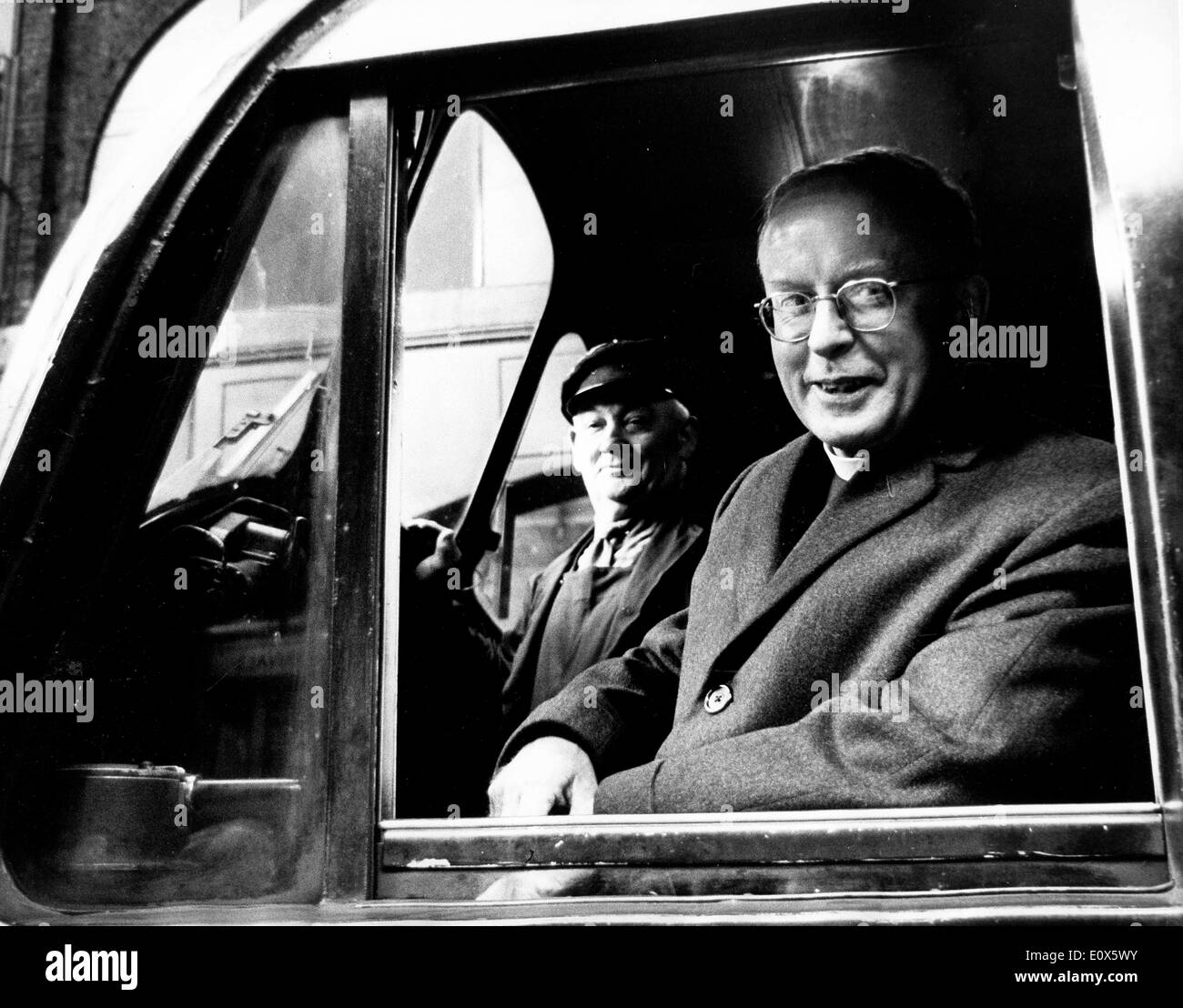 Dr donald coggan archbishop of canterbury hi-res stock photography and ...
