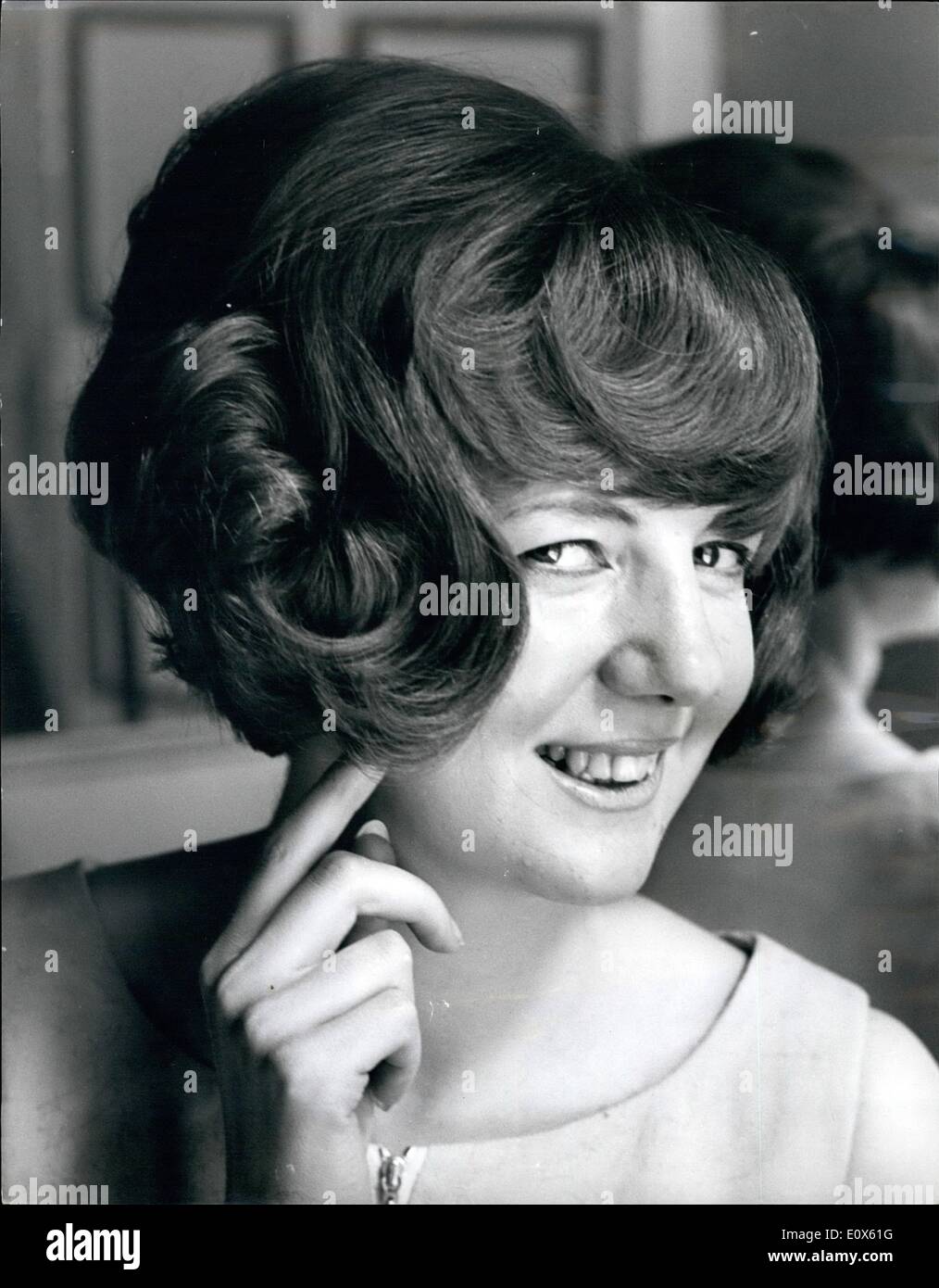 Singer cilla black hi-res stock photography and images - Alamy