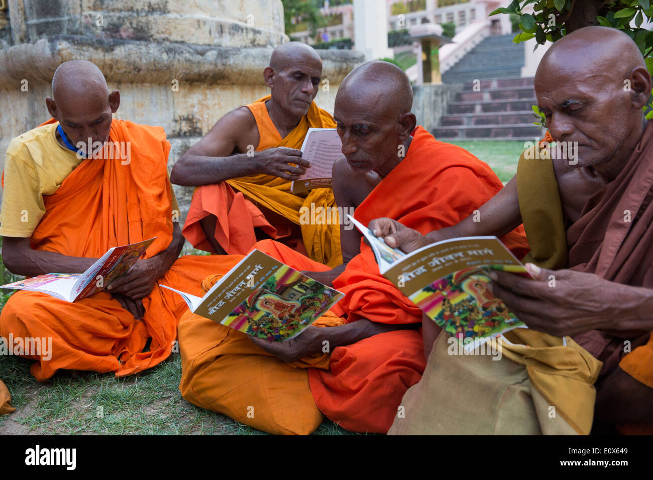 Bodh Gaya is a major Buddhist pilgrimage site in India, known for the ...