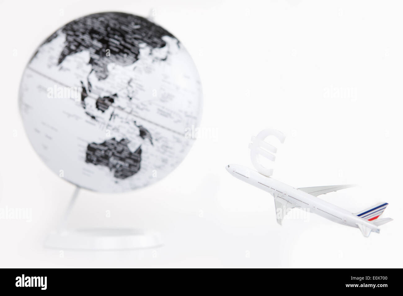 Globe and plane hi-res stock photography and images - Alamy