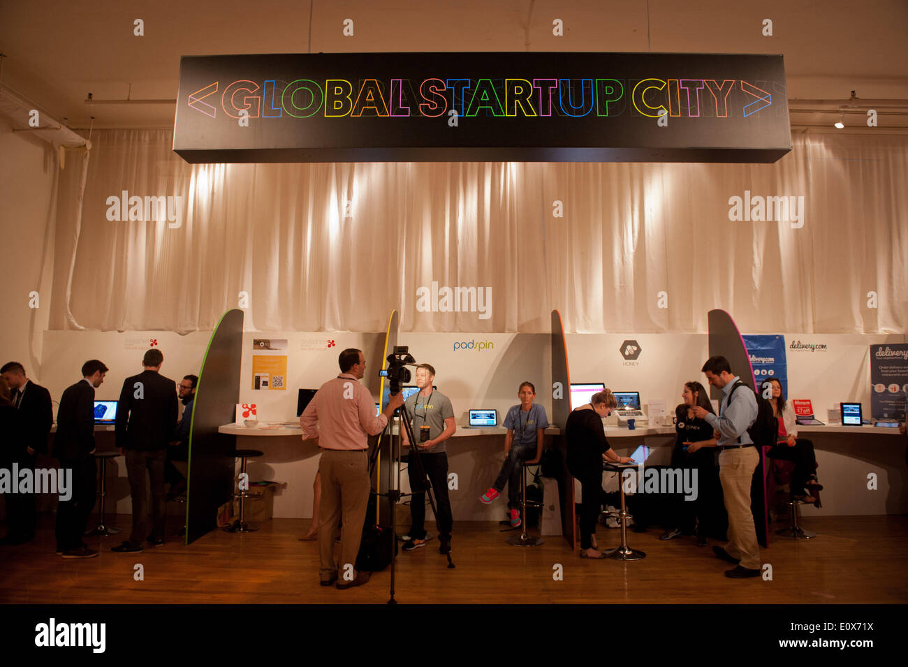 Manhattan, New York, USA. 19th May, 2014. Global Start Up City booths at the Internet Week New ...