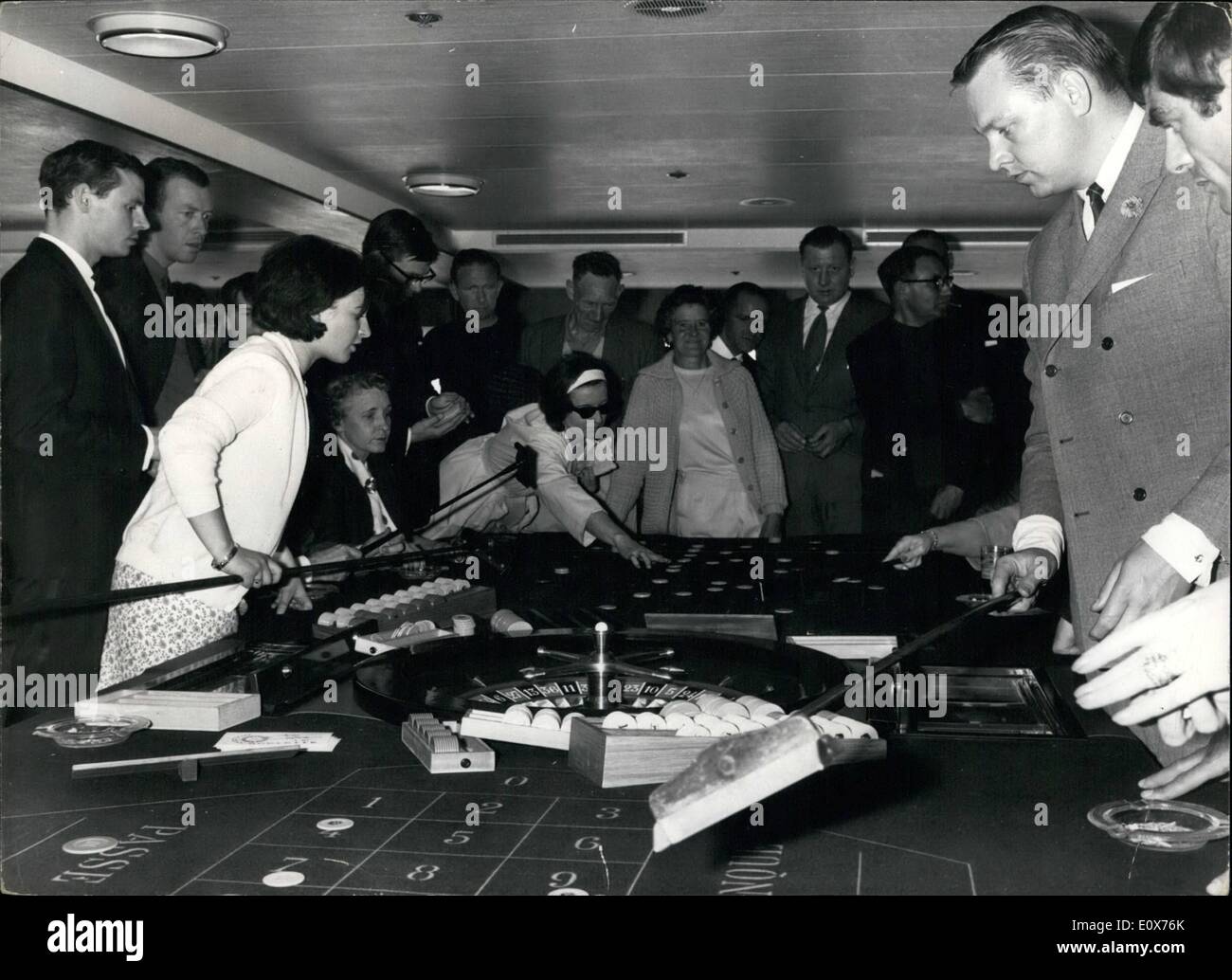 Direct exchange facilities hi-res stock photography and images - Alamy