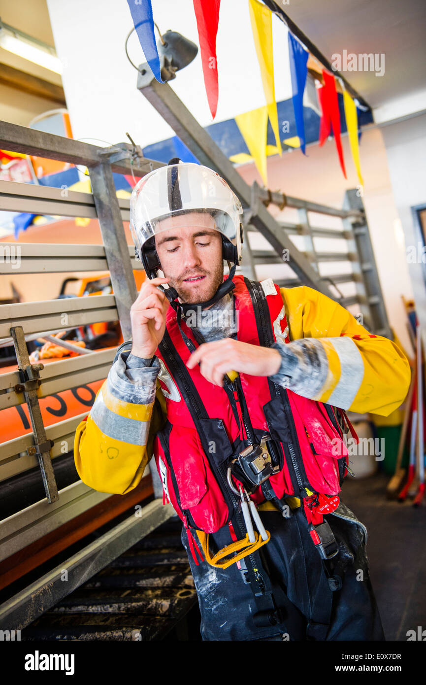 Lifeboat crew getting prepared hi-res stock photography and images - Alamy