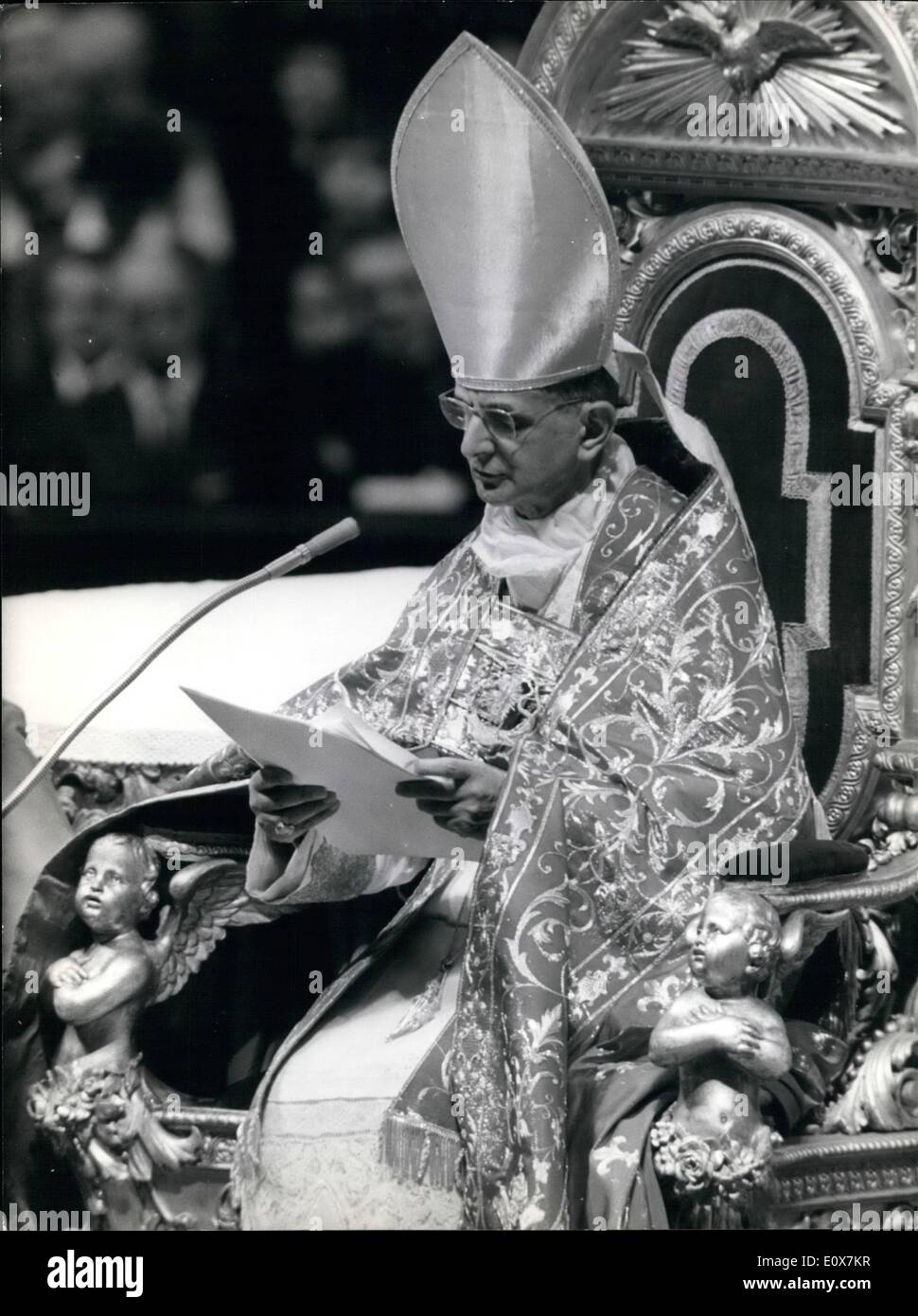 Pope paul vi 1965 hi-res stock photography and images - Alamy