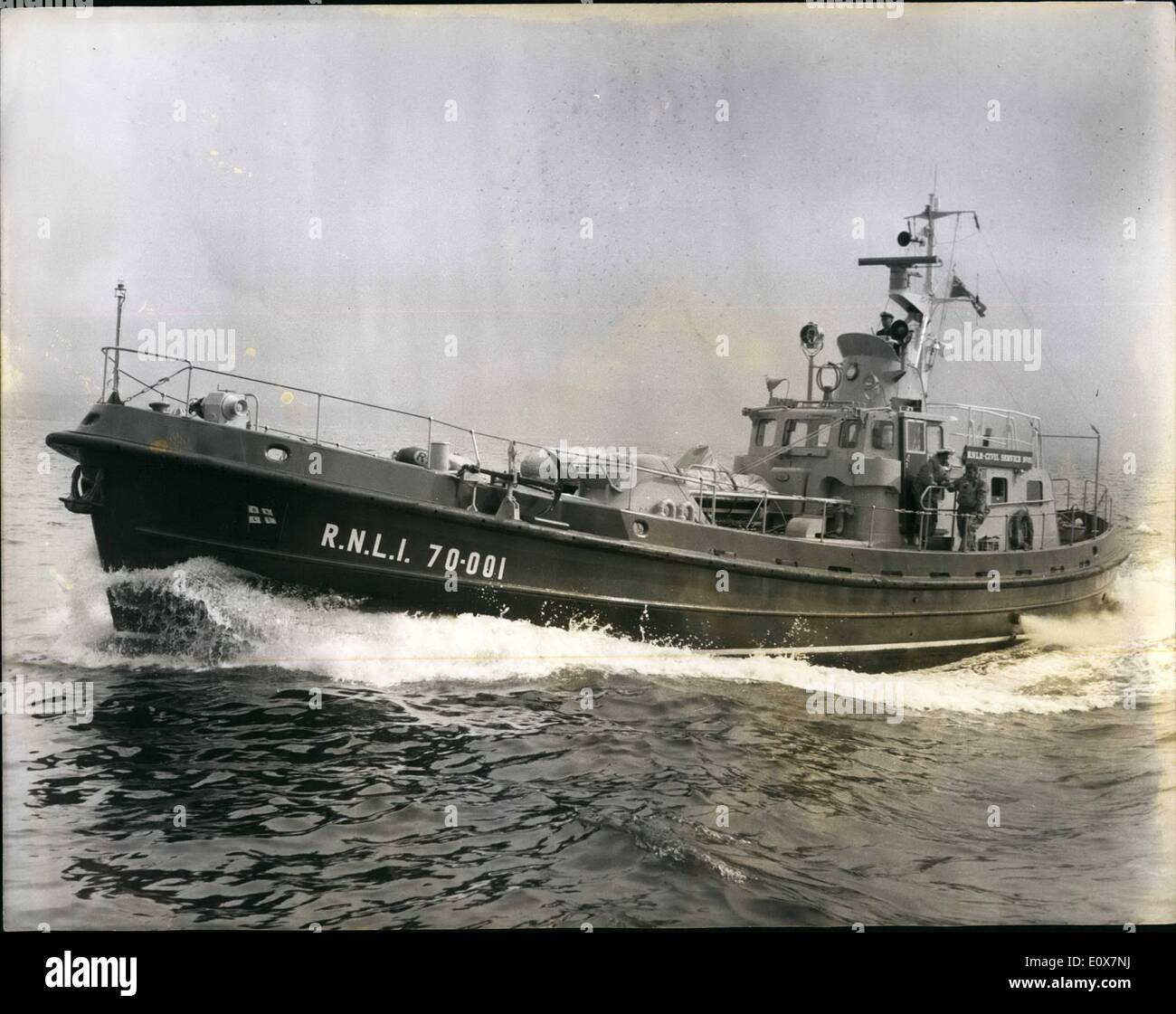 Historic lifeboat crew hi-res stock photography and images - Alamy