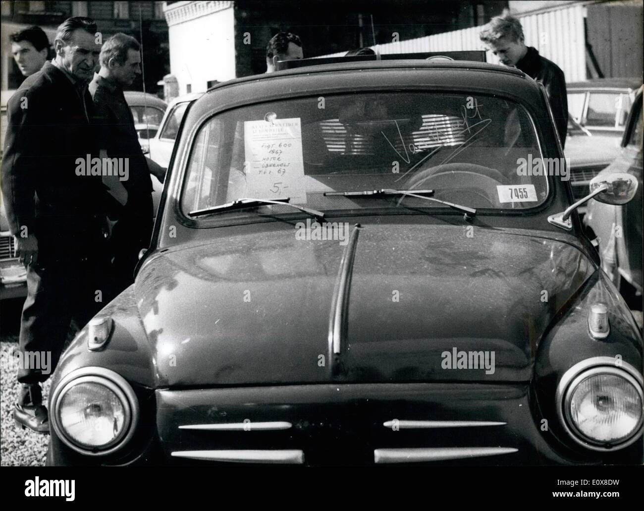 Old car marks historic hi-res stock photography and images - Alamy