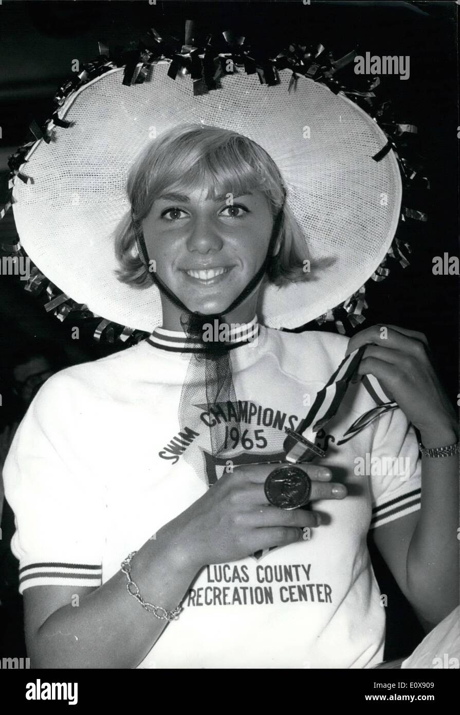 Kiki caron hi-res stock photography and images - Alamy