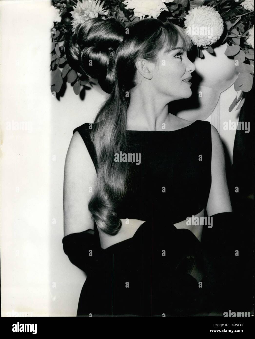 Oct. 10, 1965 - Front View of DianeÃ¢â‚¬â„¢s Backless dress. Diane ...