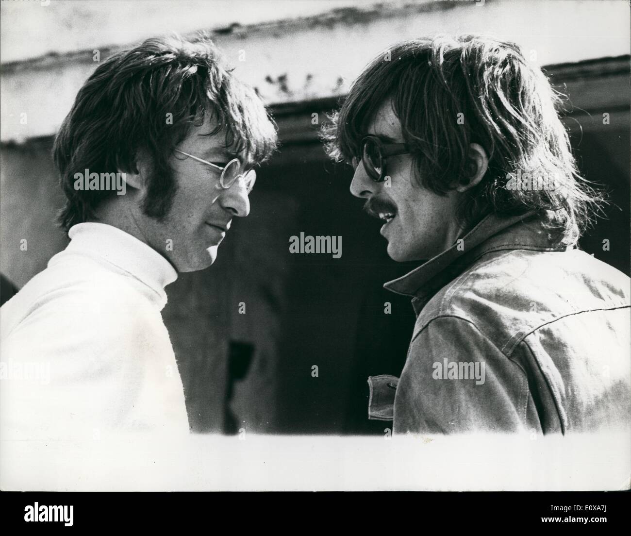 Nov 1965 hi-res stock photography and images - Alamy