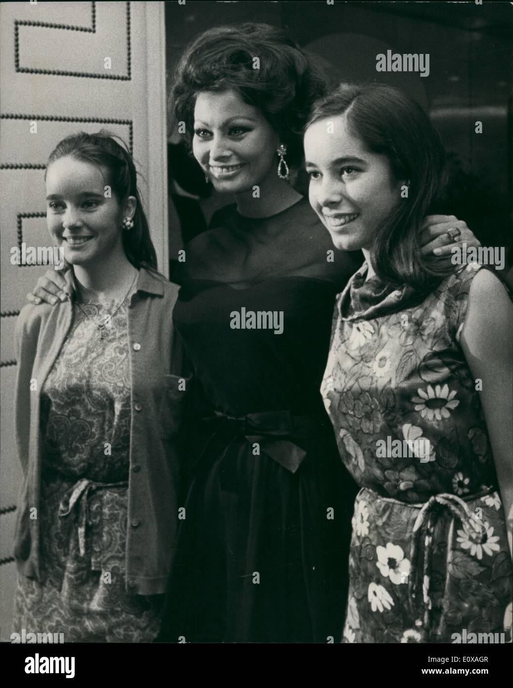 Victoria chaplin hi-res stock photography and images - Alamy