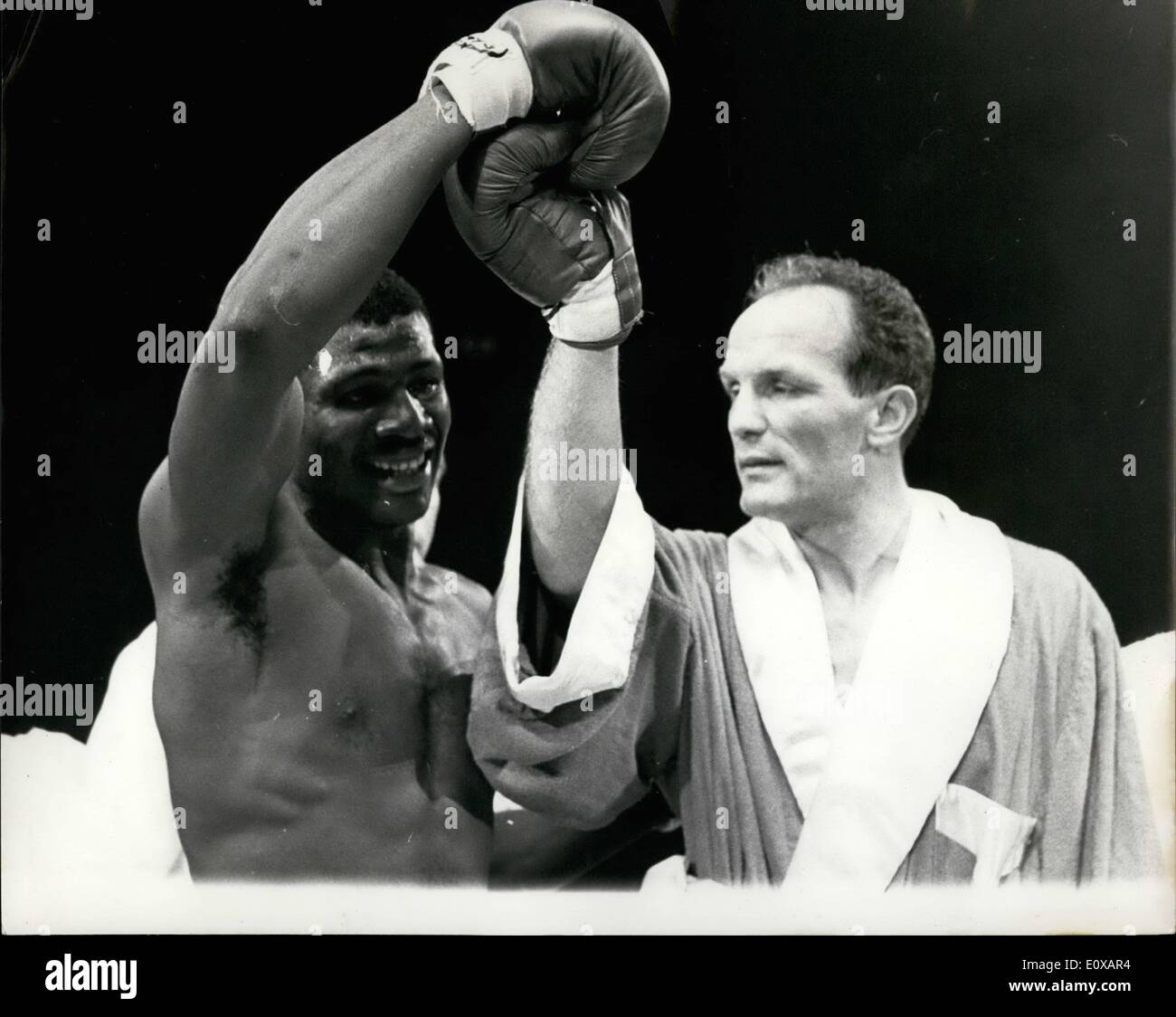 Henry cooper hi-res stock photography and images - Alamy