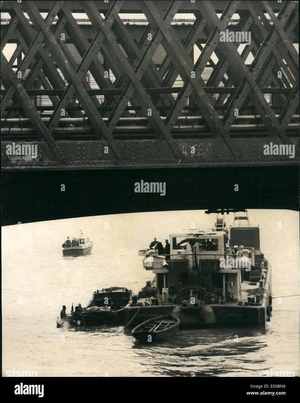 Bomb lift hi-res stock photography and images - Alamy