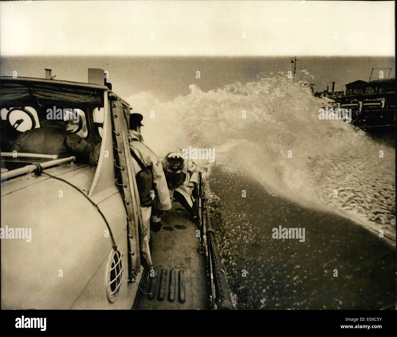 Lifeboat crew 1966 hi-res stock photography and images - Alamy