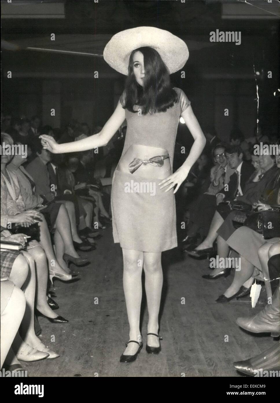 Paladin fashion show james arch hi-res stock photography and images - Alamy