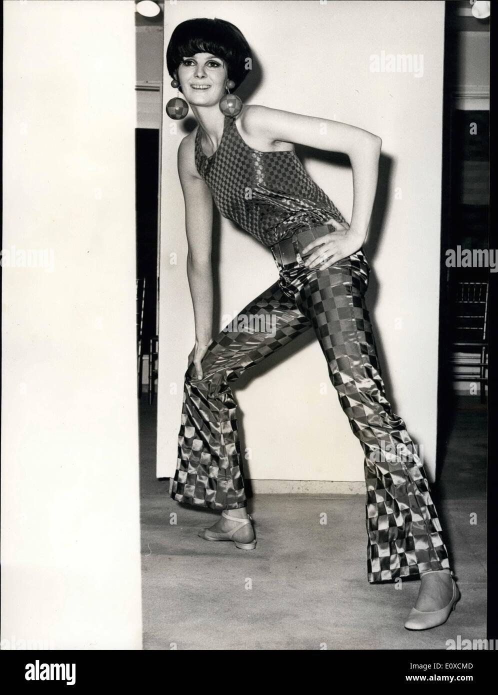 Warren davis hi-res stock photography and images - Alamy