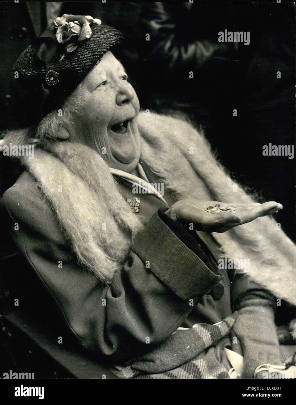 Maundy money ceremony hi-res stock photography and images - Alamy