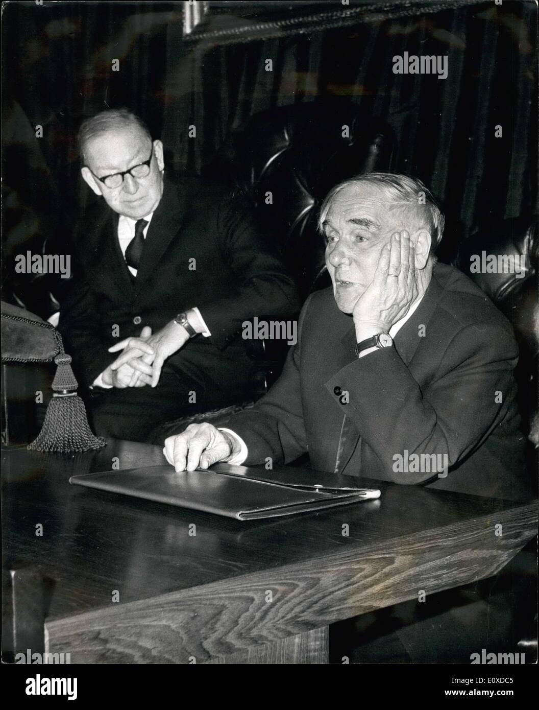 Kapitza hi-res stock photography and images - Alamy