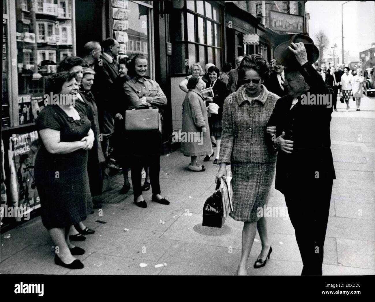 May 05, 1966 - Charlie Chaplin in the old Kent Road: Charlie Chaplin ...